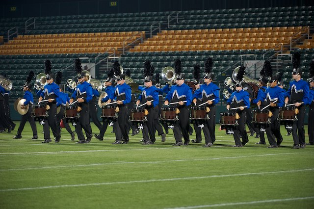 Can anyone post or link to pics of BOX 5 Marching technique? examples ...